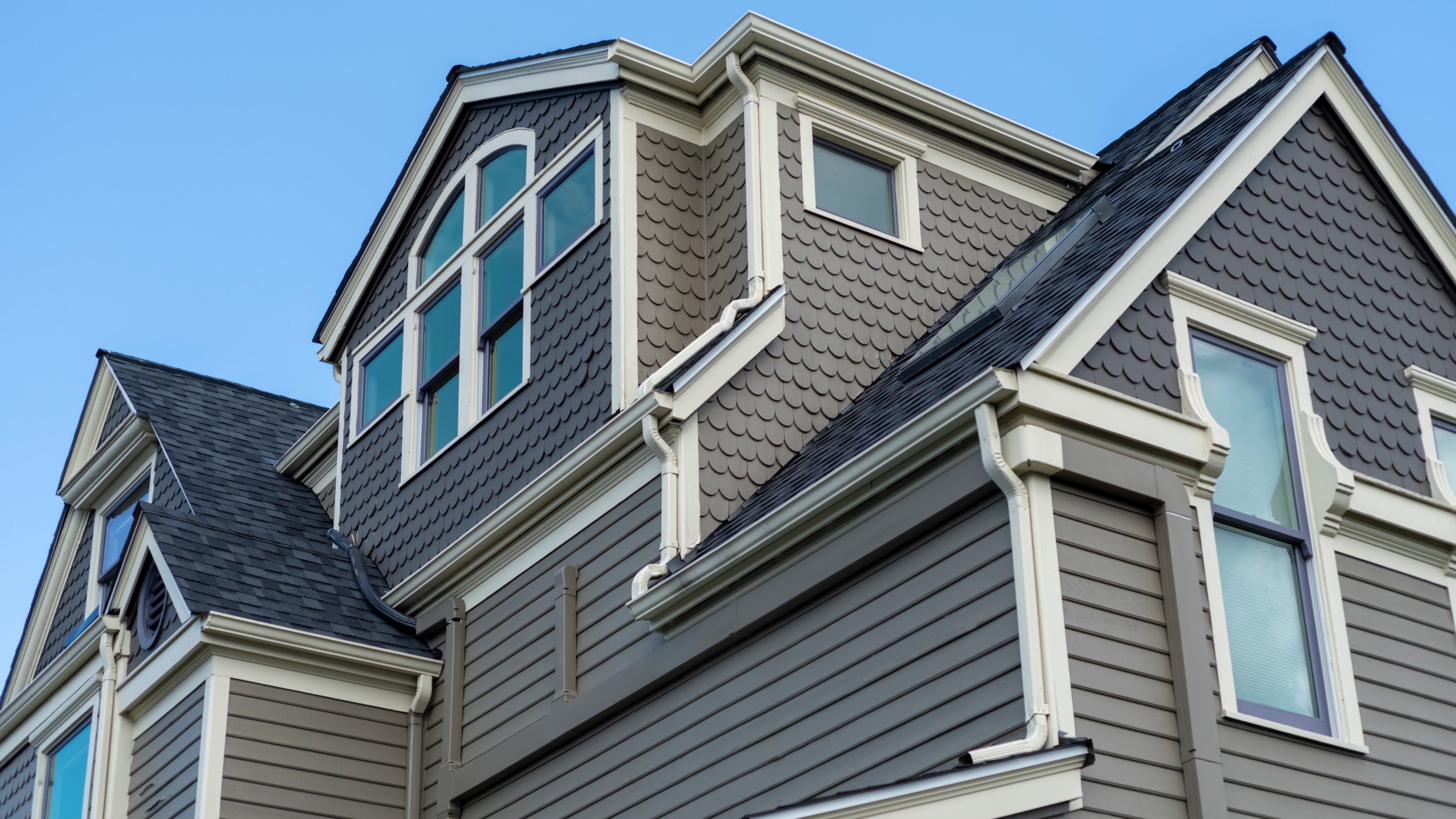 Understanding Siding Warping: Causes & Fixes